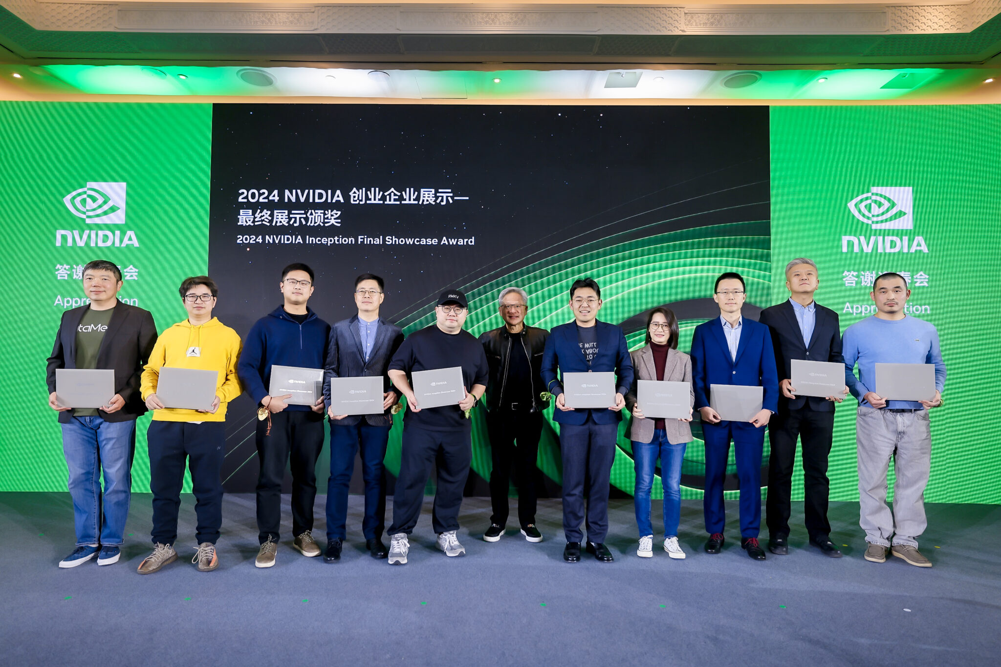 FactVerse + Omniverse: Building a Spatiotemporally Consistent Simulation Digital Twin and AI ...